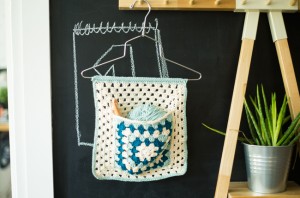 Patron Gratuit : Une pochette de rangement en crochet | The Blog - FR